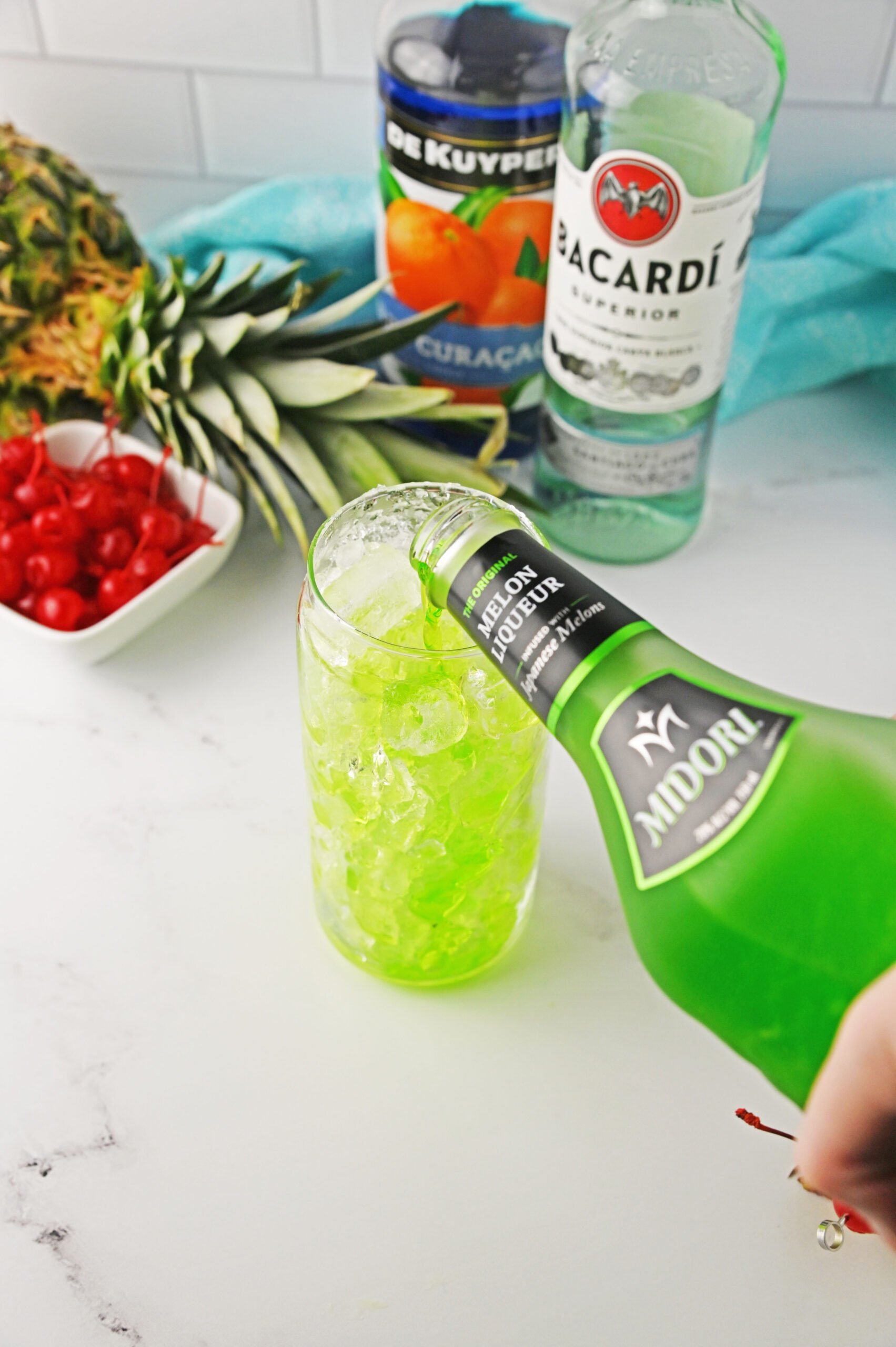 Tipsy Mermaid Cocktail - Planning Inspired