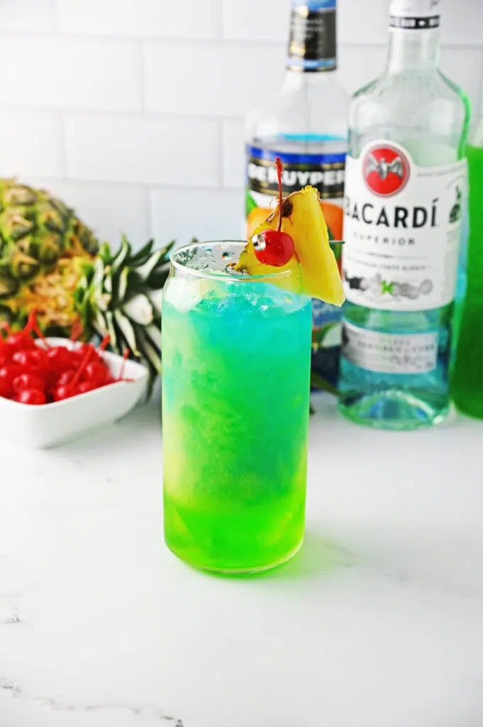 Tipsy Mermaid Cocktail - Planning Inspired