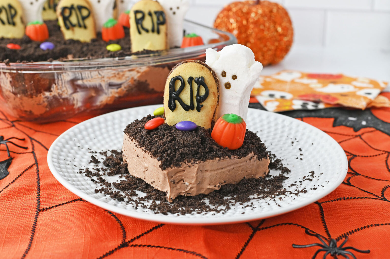 Halloween Dirt Cake - Planning Inspired