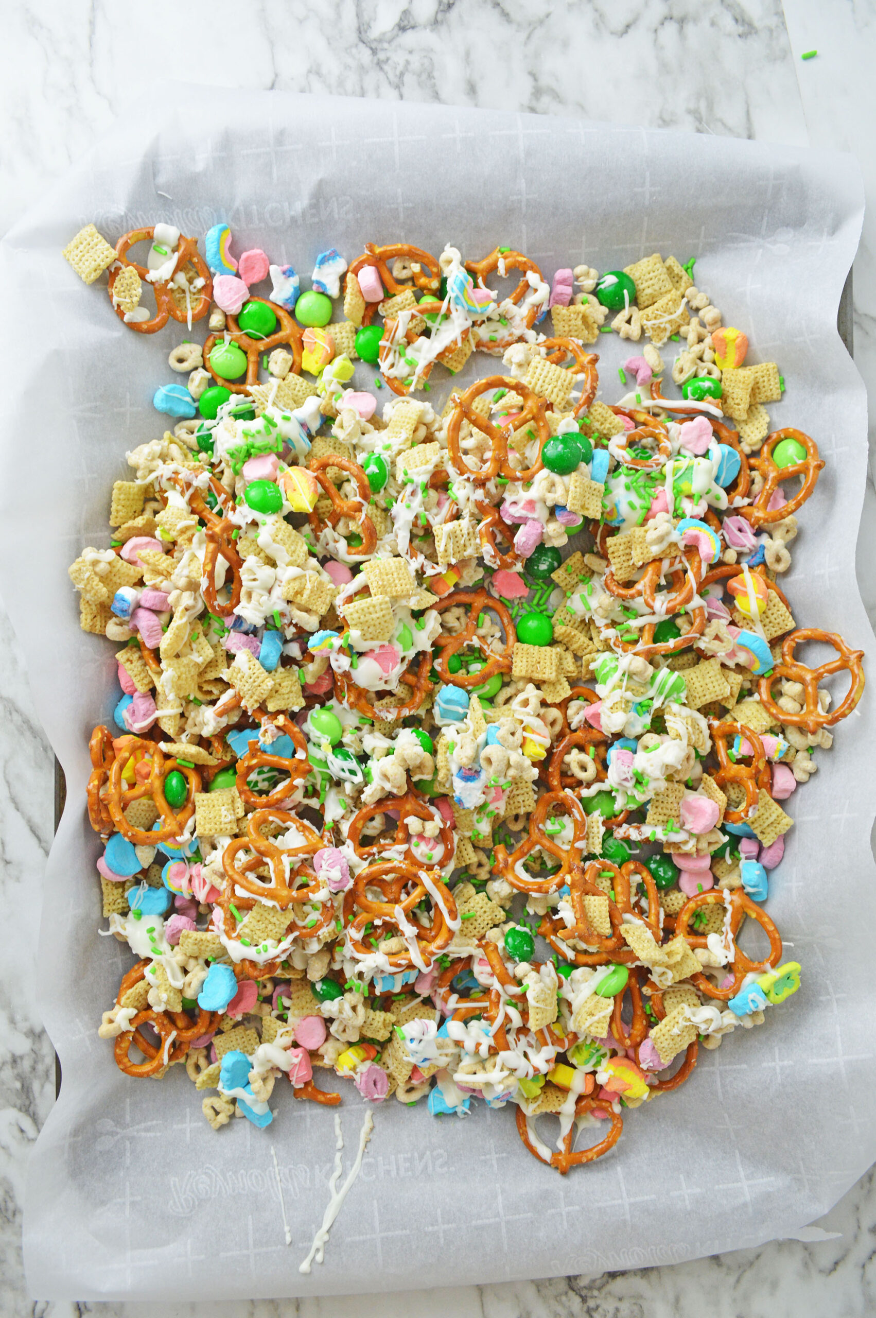 Lucky Charms Snack Mix - Planning Inspired