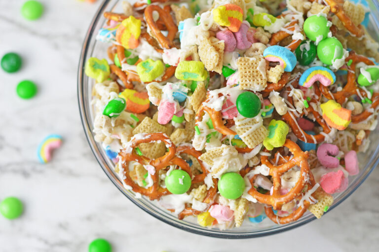 Lucky Charms Snack Mix - Planning Inspired